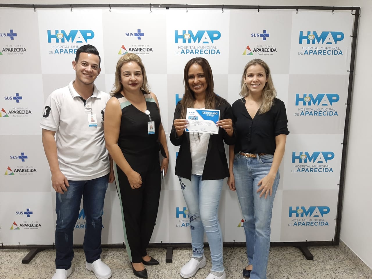 Colaboradores são homenageados no HMAP, em gesto de humanização